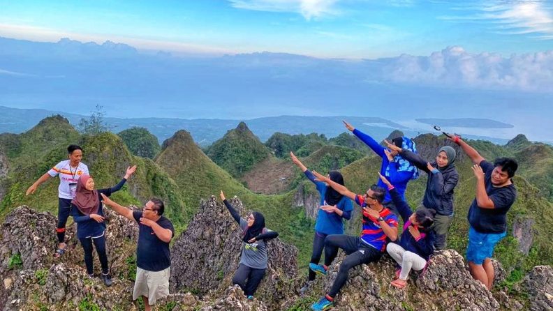 Top 10 Benefits Of Company Trip You Should Know - TripJalan